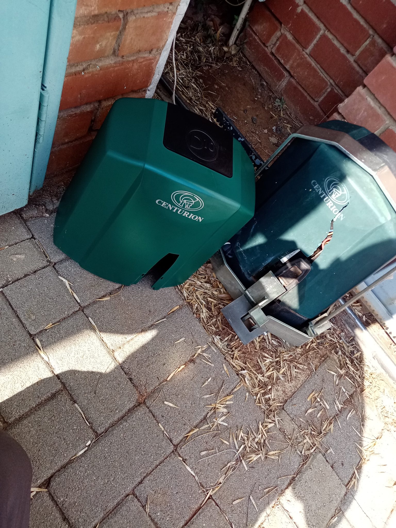GATE MOTOR REPAIR AND INSTALLATION - 079 617 5897